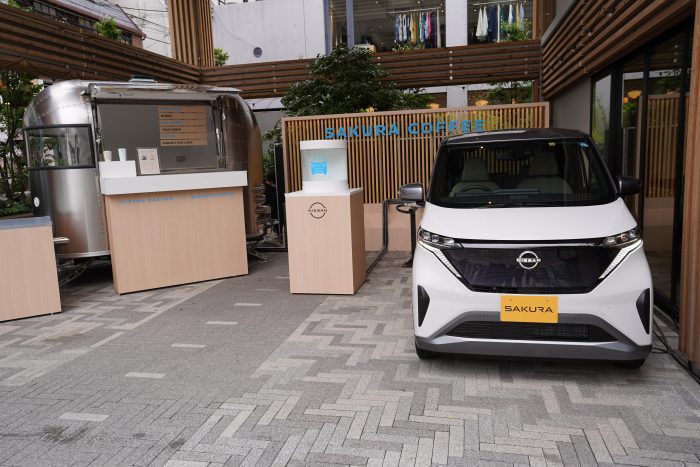 “地球のためにEVとコーヒーができること”日産とブルーボトルコーヒーがコラボし『SAKURA COFFEE』が期間限定オープン | 舌肥 ...
